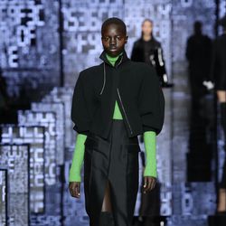 Akolde Meen - Model Profile - Photos & latest news