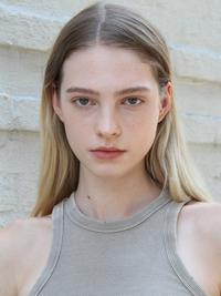 Hayley Davis - Model Profile - Photos & latest news