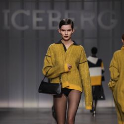 Caroline Wood - Model Profile - Photos & latest news