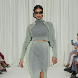 Emeline Hoareau - Model Profile - Photos & latest news