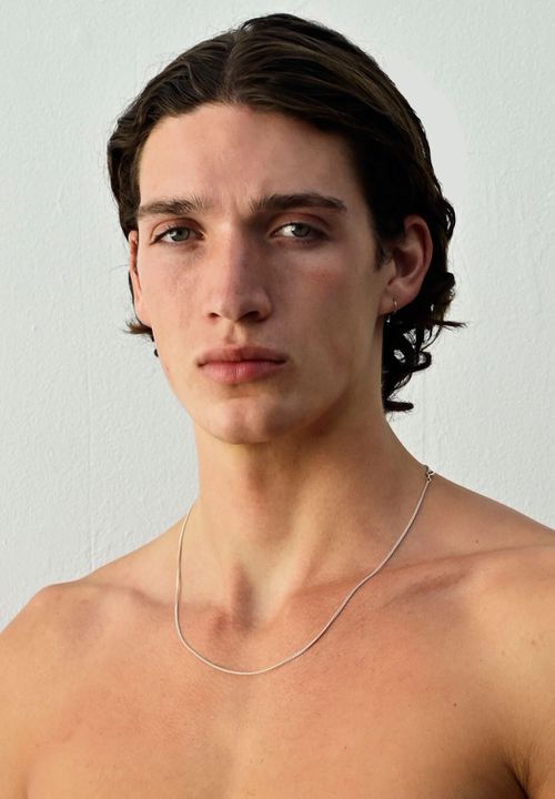 Taylor Gordon Bruce - Model Profile - Photos & latest news