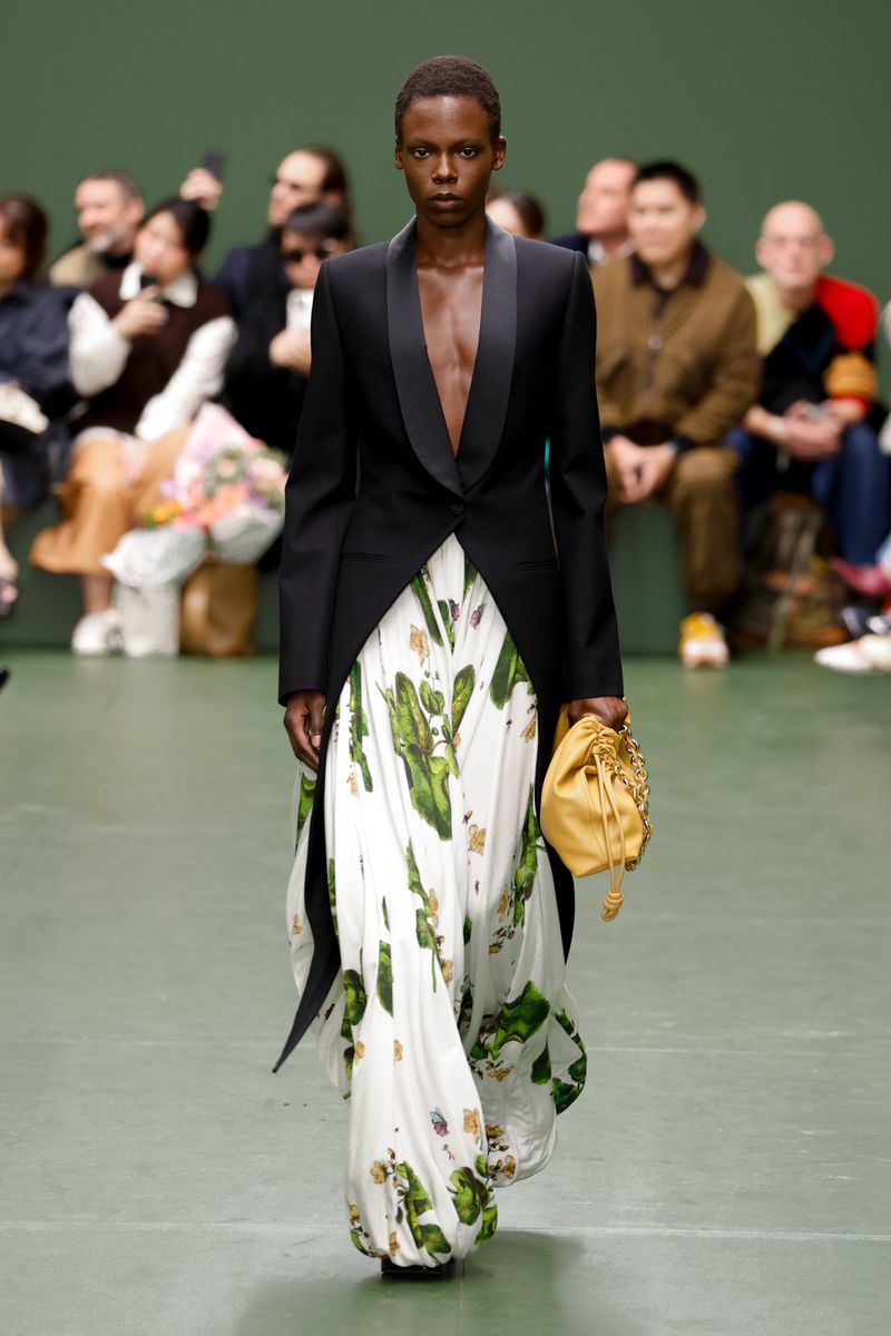 Loewe F/W 24 Show (Loewe)