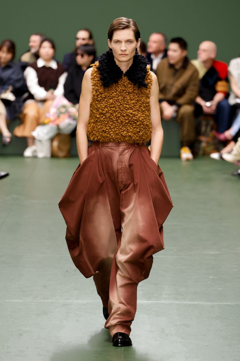 Loewe F/W 24 Show (Loewe)