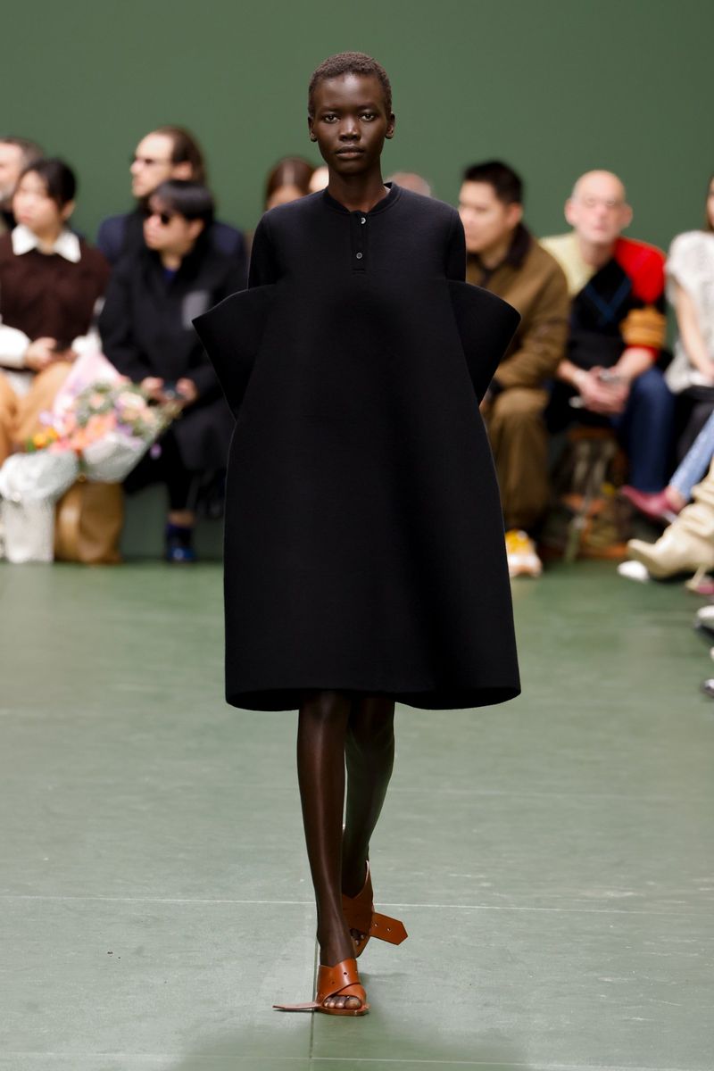 Loewe F/W 24 Show (Loewe)