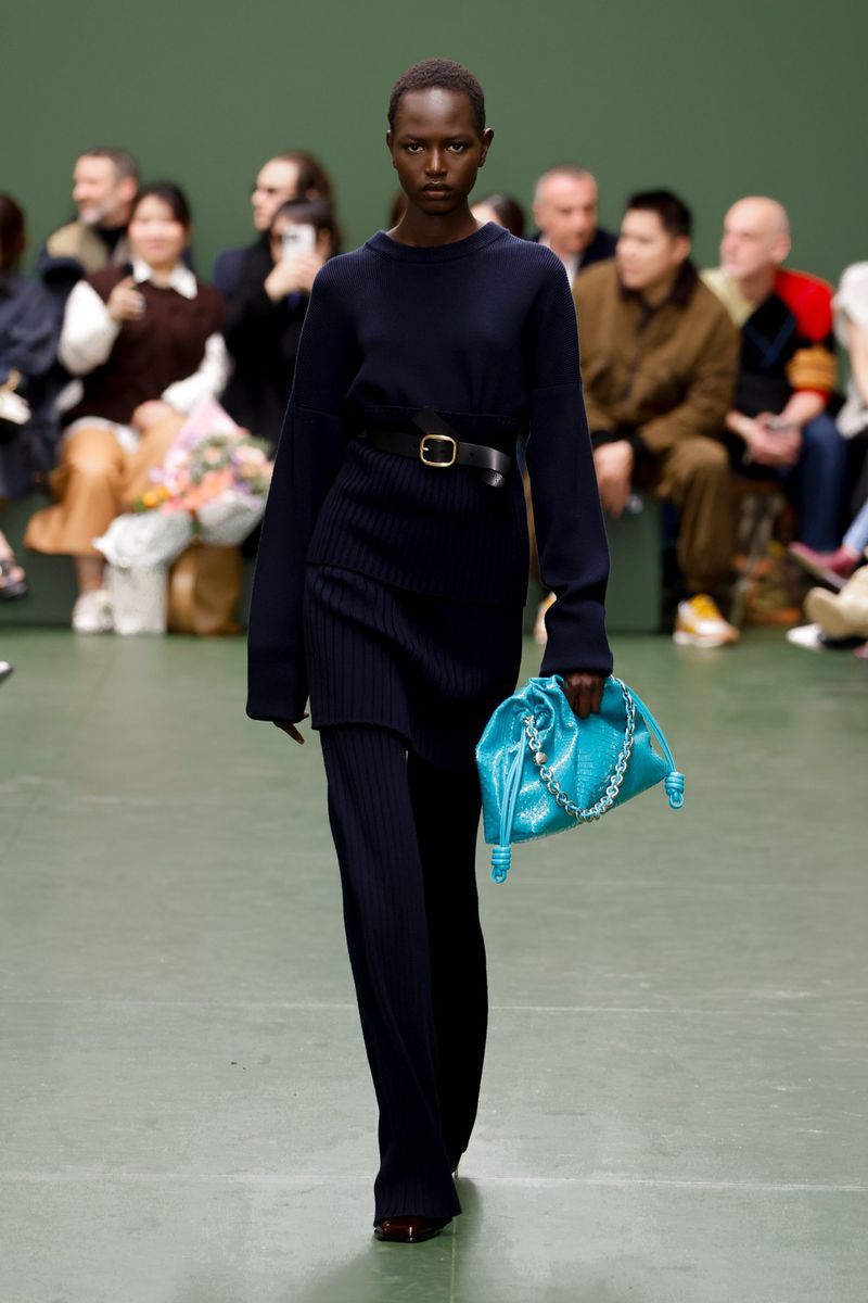 Loewe F/W 24 Show (Loewe)