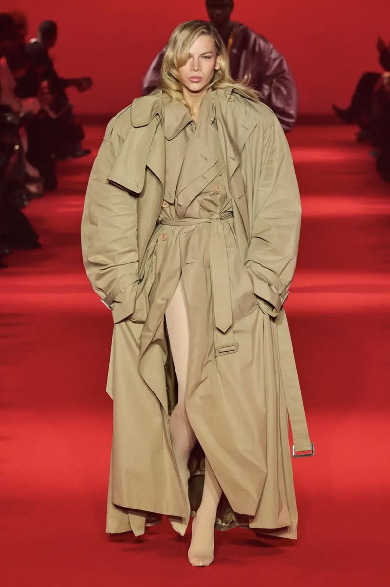 Vetements F/W 24 Show (Vetements)