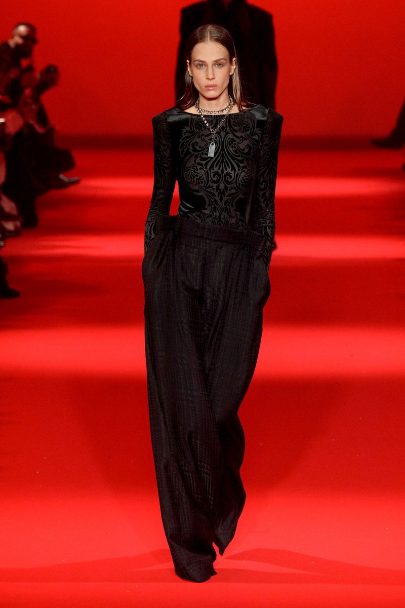 Vetements F/W 24 Show (Vetements)