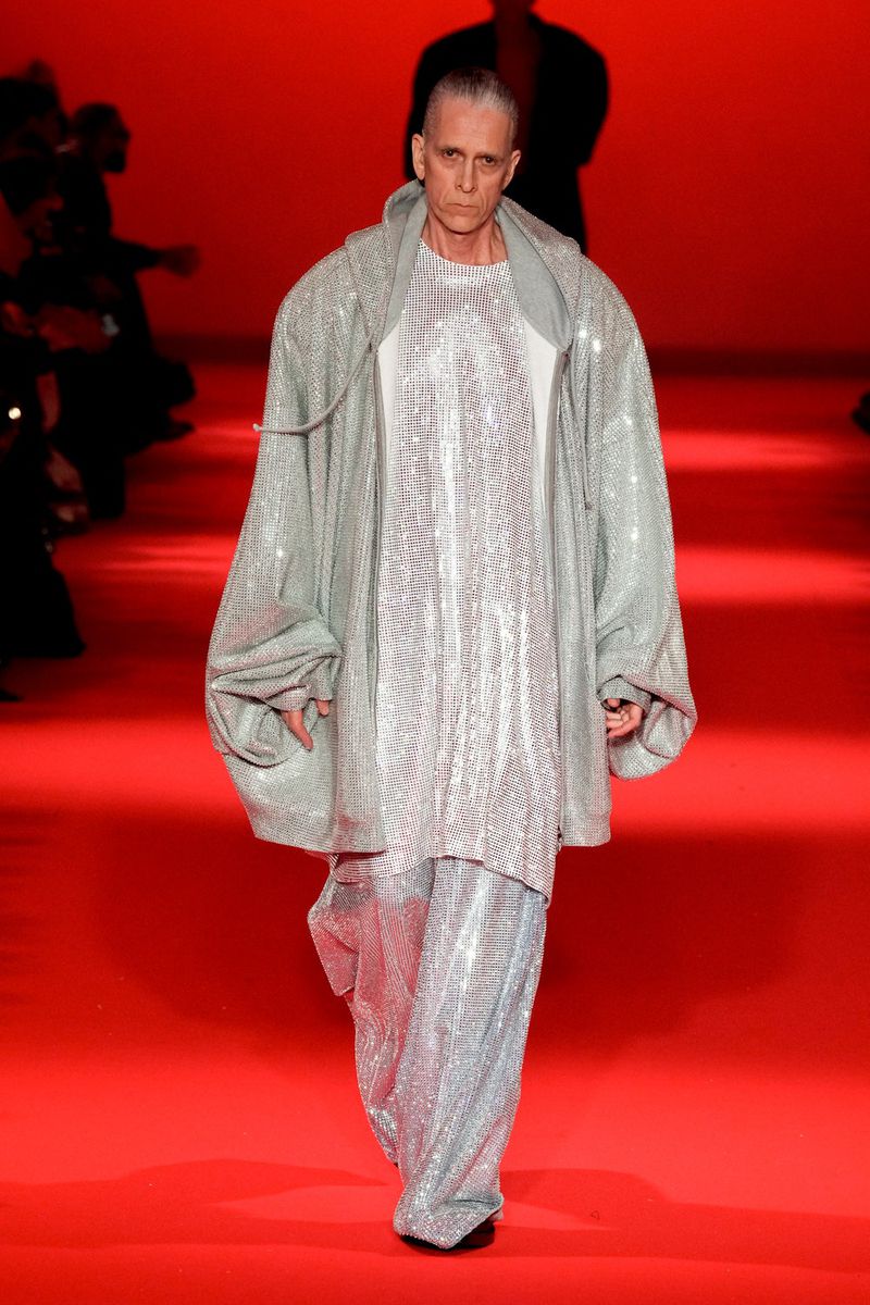 Vetements F/W 24 Show (Vetements)