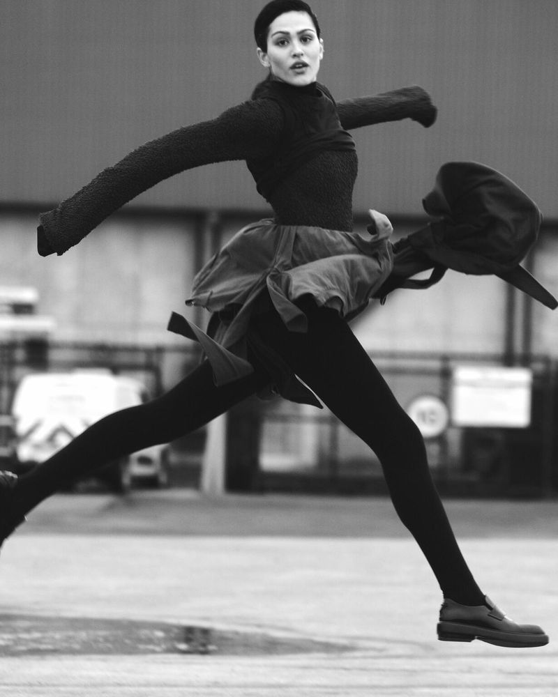 Amelia (Harper's Bazaar France)