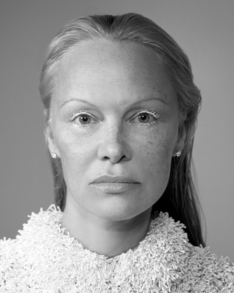 Pamela Anderson (CR Fashion Book)