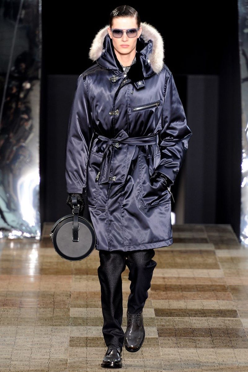 Louis Vuitton Men F/W 12 Show (exclusives Joel opened, Niklas closed ...