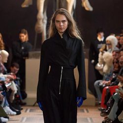 Line Brems - Model Profile - Photos & latest news