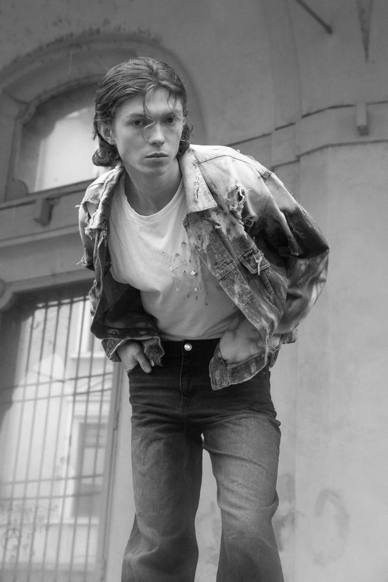 INTRODUCING TIMOTHY KENNY By Valentina di Terlizzi (The Pink Prince)