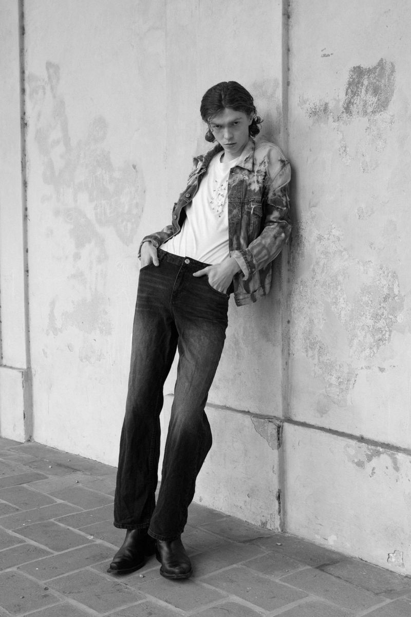 INTRODUCING TIMOTHY KENNY By Valentina di Terlizzi (The Pink Prince)