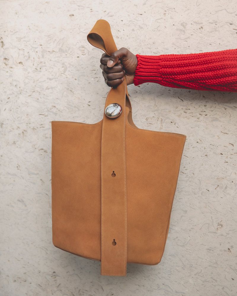 MR.PORTER x LOEWE (Mr Porter)