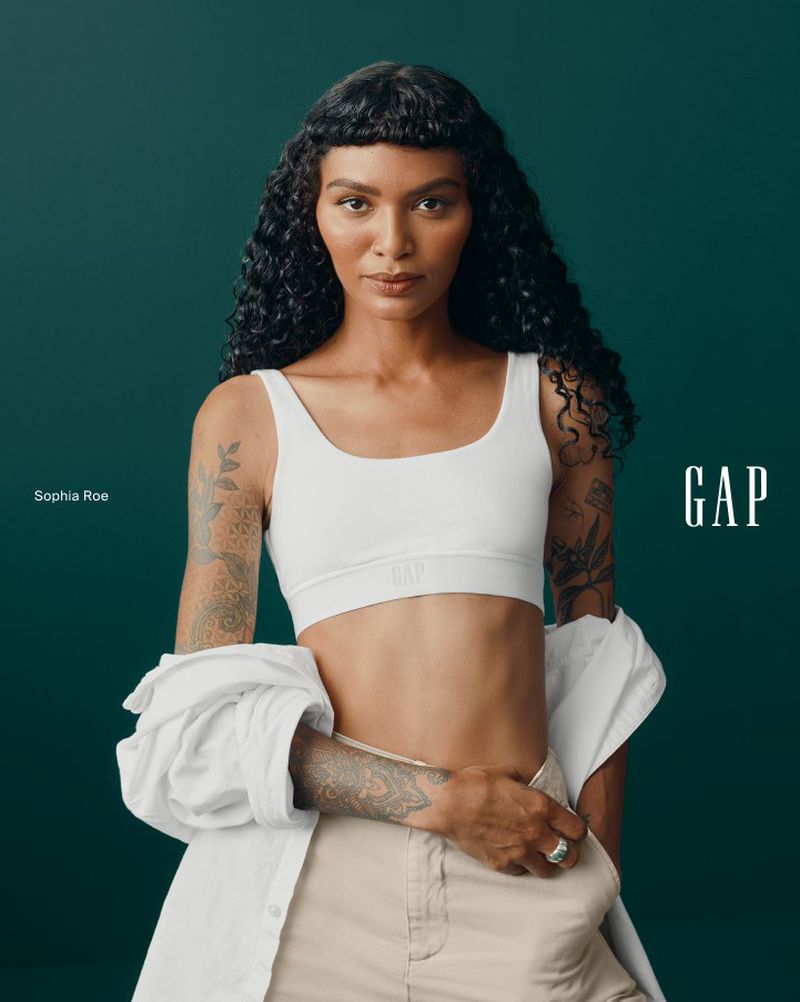 Gap F/W 2023 Campaign (Gap)