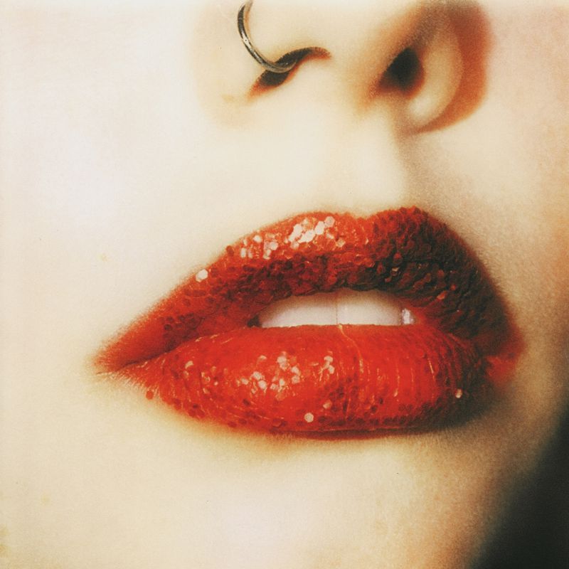 SUBMISSION BEAUTY - ALLIE SMITH KEEPS IT REAL (Various Editorials)