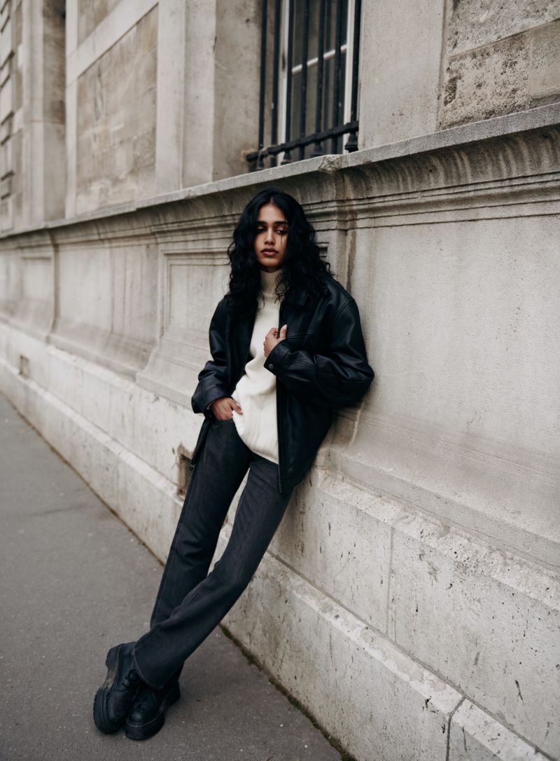 Mahi in Paris (Portrait)