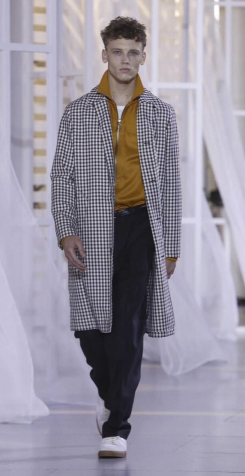 AMI Alexandre Mattiussi S/S 17 Men's Show (AMI)