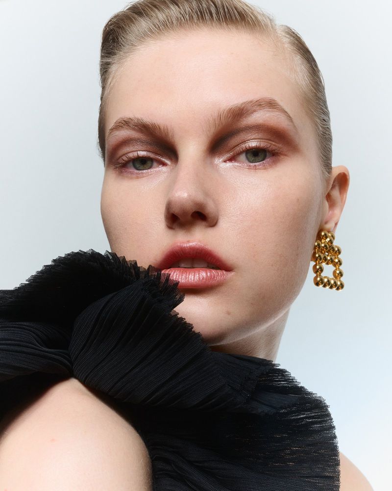 Beauty Stories Written By Spring (Elle Slovenia)