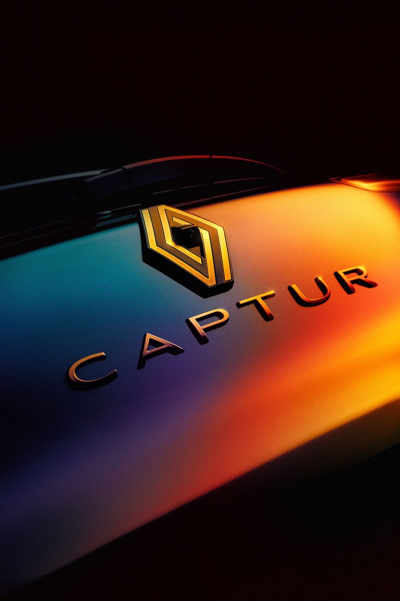 Renault Captur E-Tech Full Hybrid 2024 Campaign (Various Campaigns)