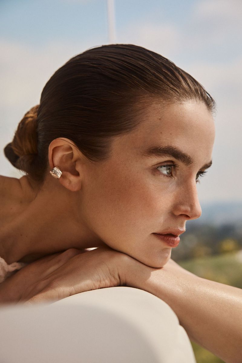 And the glow goes to…ALI MICHAEL (L'Beauté Magazine)