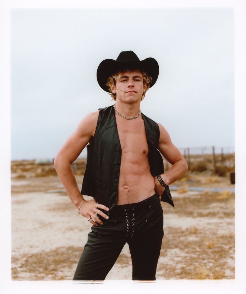 Ross Lynch // The Driver Era (Behind the Blinds)