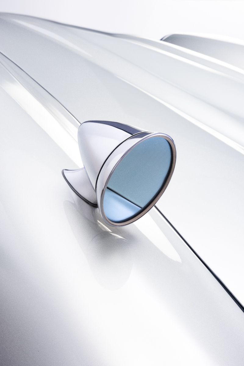 Mercedes-Benz 'Defining Class Since 1886' Campaign (Mercedes Benz) Mercedes-Benz 'Defining Class Since 1886' Campaign (Mercedes Benz)