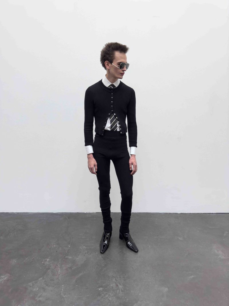 Embrace / Pavel Golik (Replica Man Magazine)