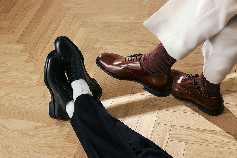 Stuart Weitzman S/S 24 MEN'S COLLECTION (Stuart Weitzman)