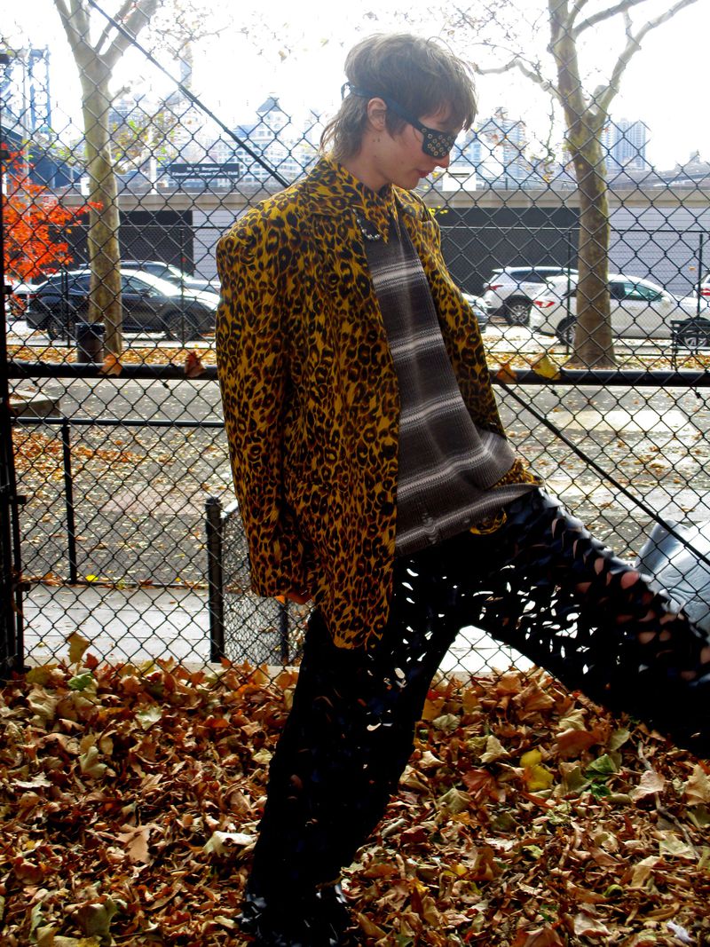 LOOK 256 REILLY (LOOK ONE)