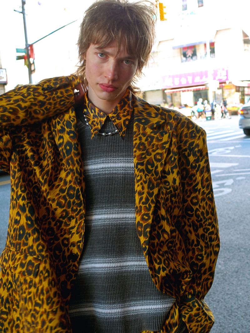 LOOK 256 REILLY (LOOK ONE)