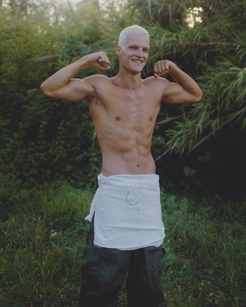 Dive Trip (Sicky Magazine)