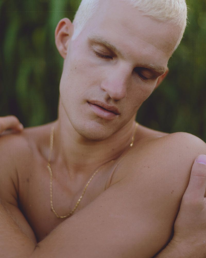 Dive Trip (Sicky Magazine)