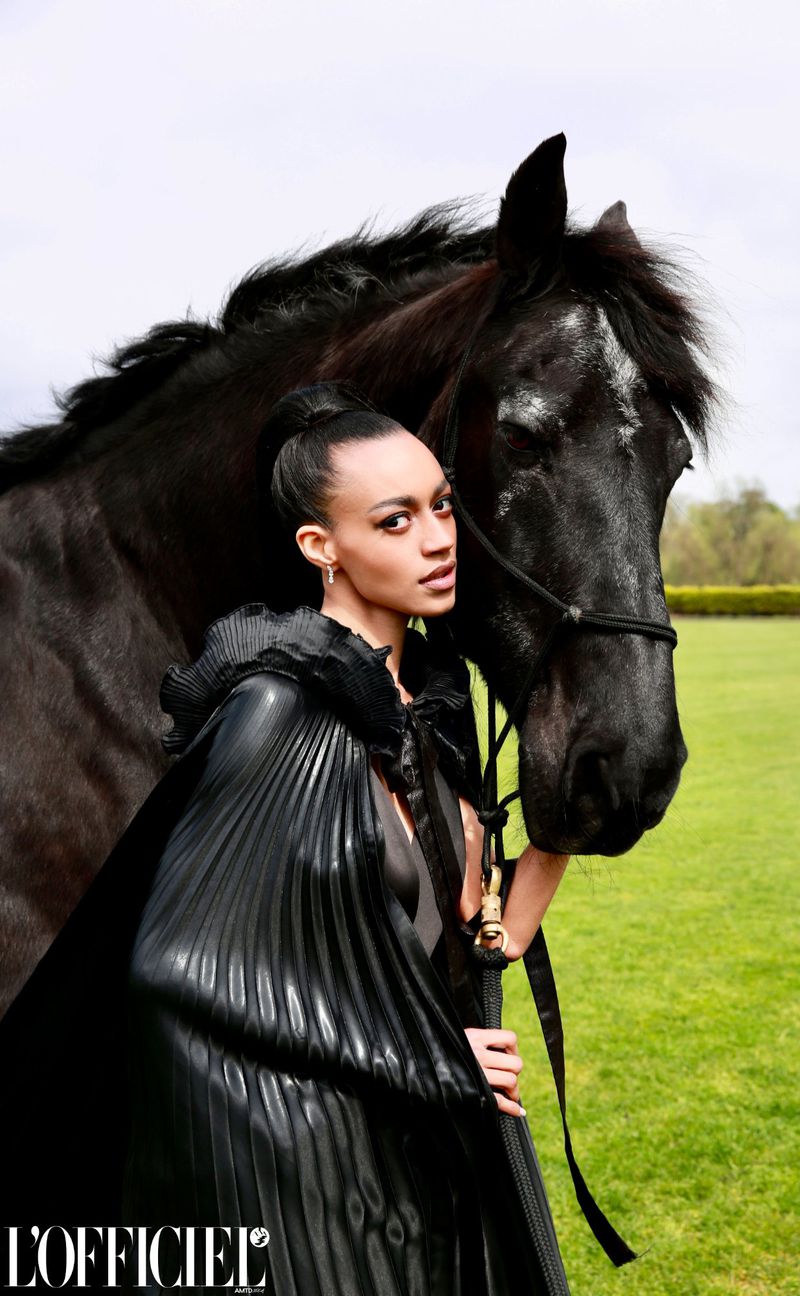 Paris Smith stars in new fashion editorial for L'Officiel Brasil (L ...