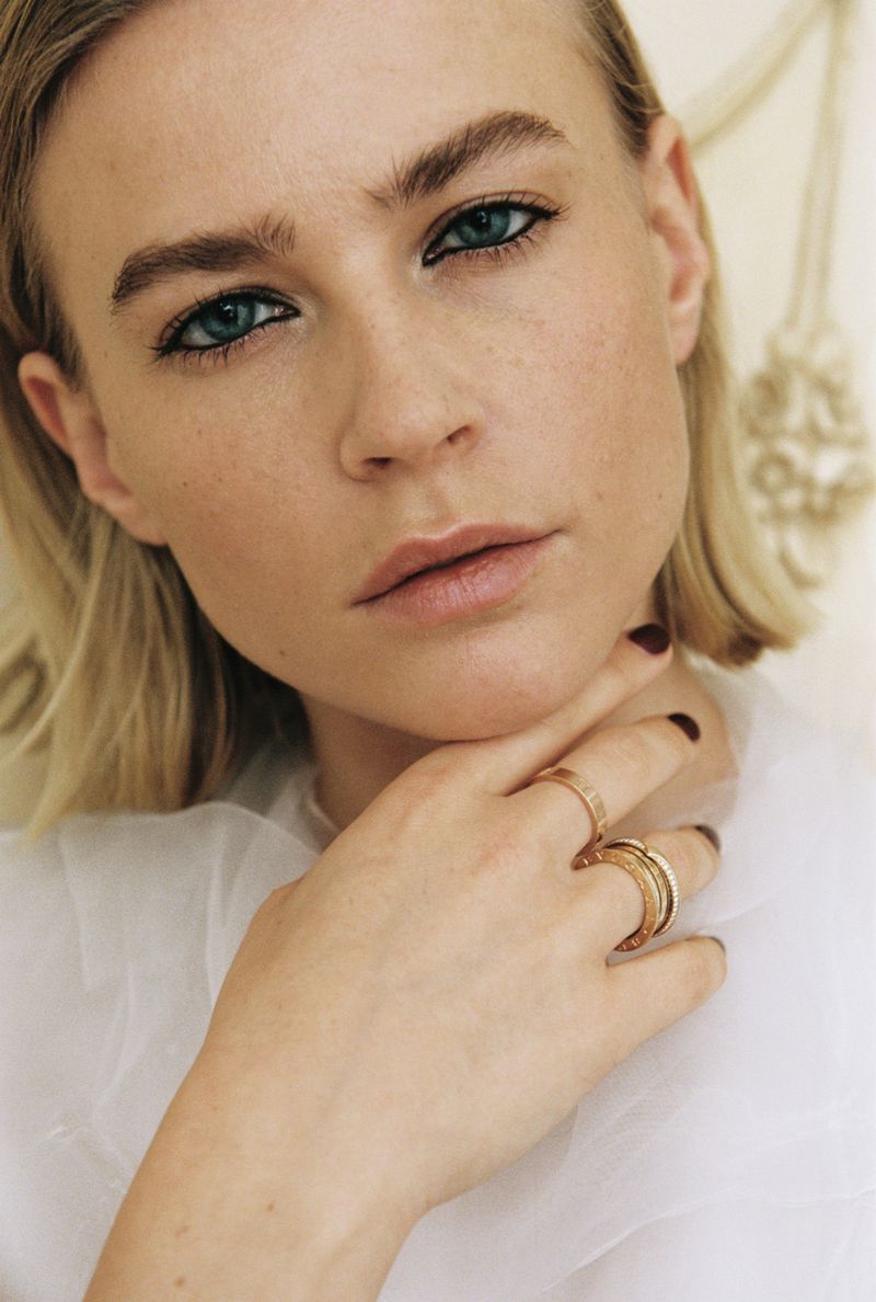 Jeanne Goursaud (Sleek Magazine)
