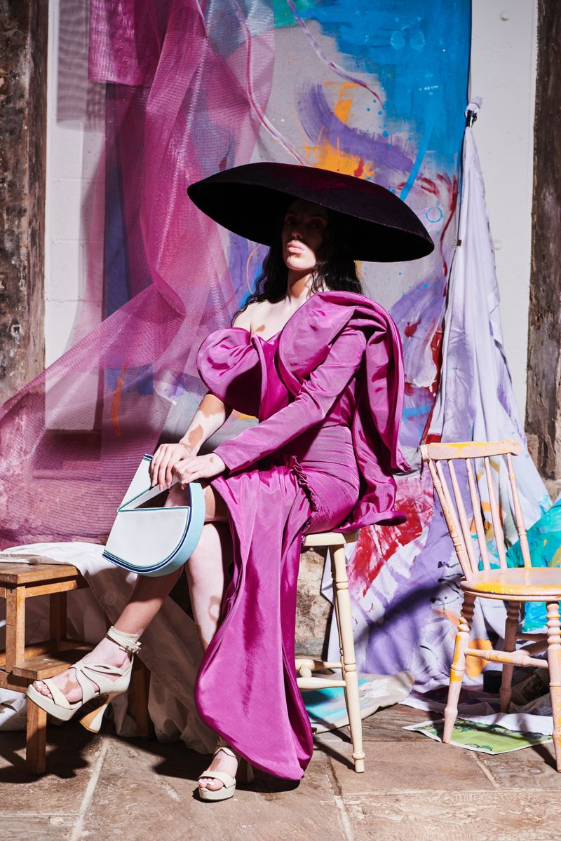 Avant Garde (Robe) (L'Officiel Italia)