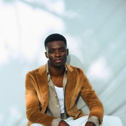 David Bonney - Fashion Editor/Stylist Profile - Photos & latest news