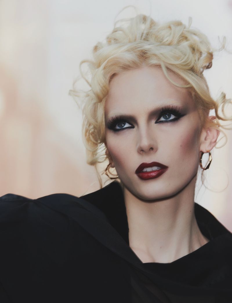 Alex Consani by Arnaud Lajeunie (Pop Magazine)