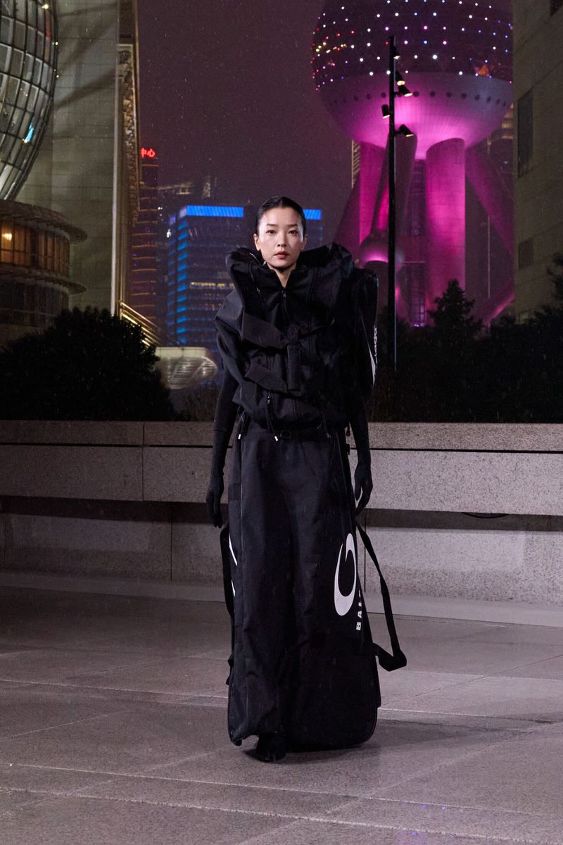 Balenciaga Resort 2025 Show Shanghai (Balenciaga)