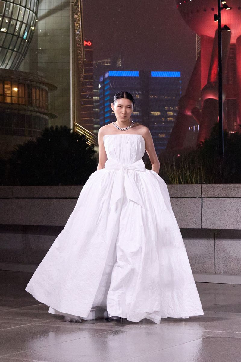 Balenciaga Resort 2025 Show Shanghai (Balenciaga)