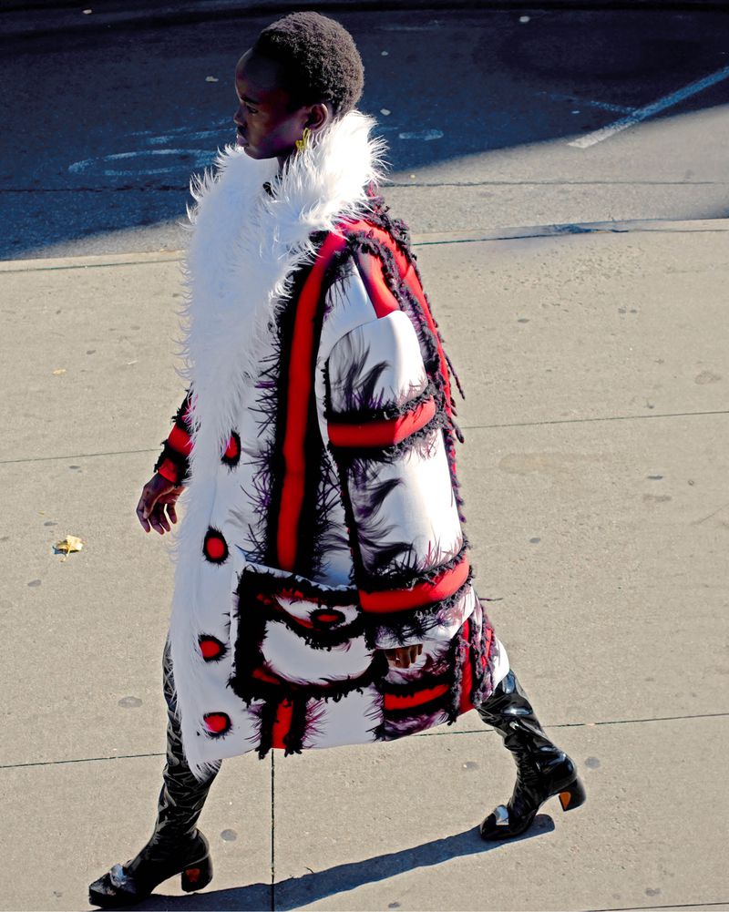 LOOK 265 AJAK (LOOK ONE)