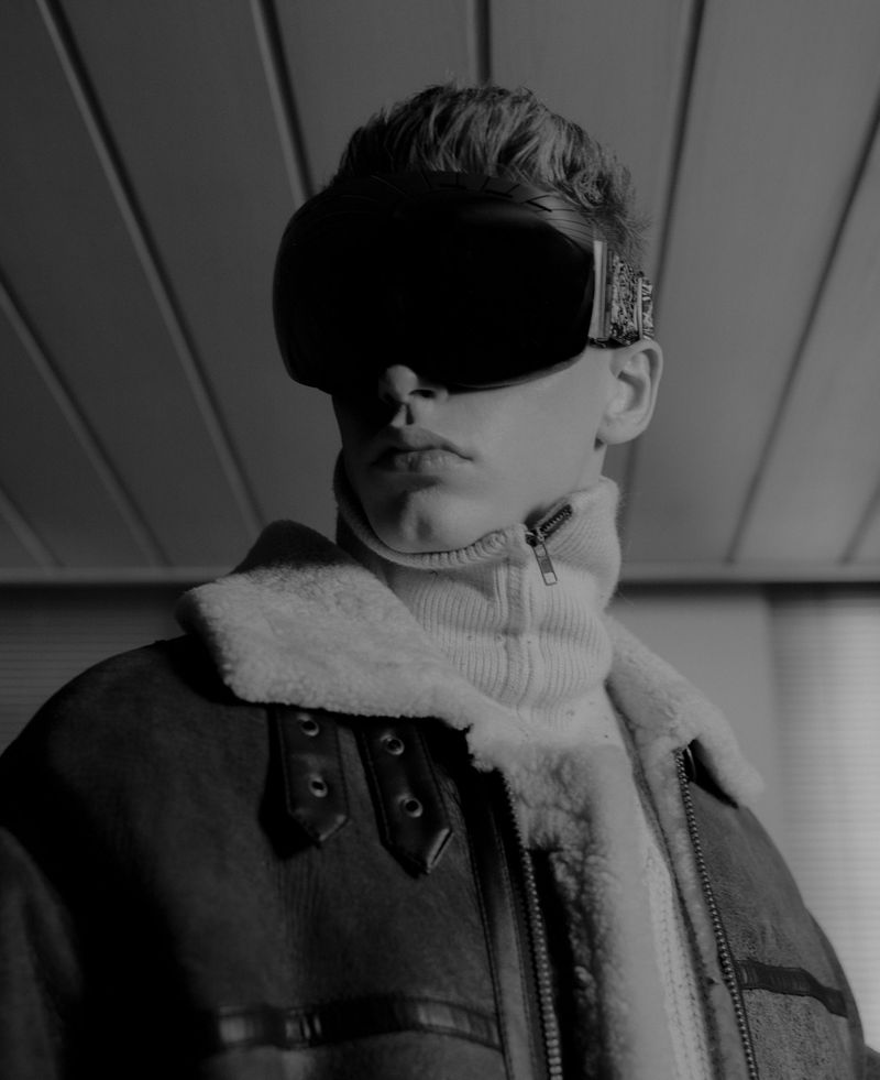 Skiing, skating, camping by Tessa Ruger (Kaltblut Magazine)