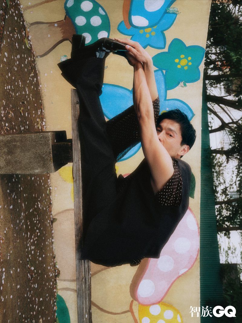 Sakura Falling by Wei Huan (GQ China)