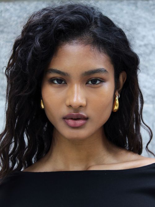 Sahara Mu - Model Profile - Photos & latest news