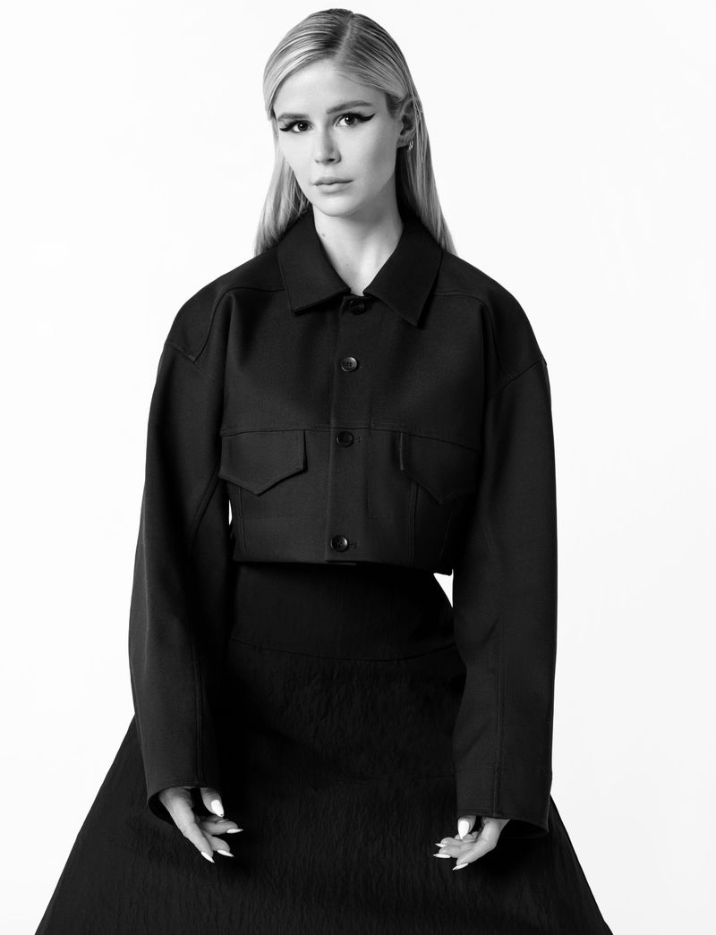 ERIN MORIARTY (Amazing Magazine)