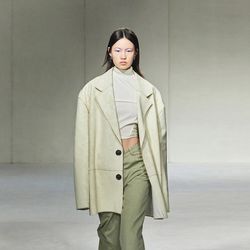 Yanan Wan - Model Profile - Photos & latest news