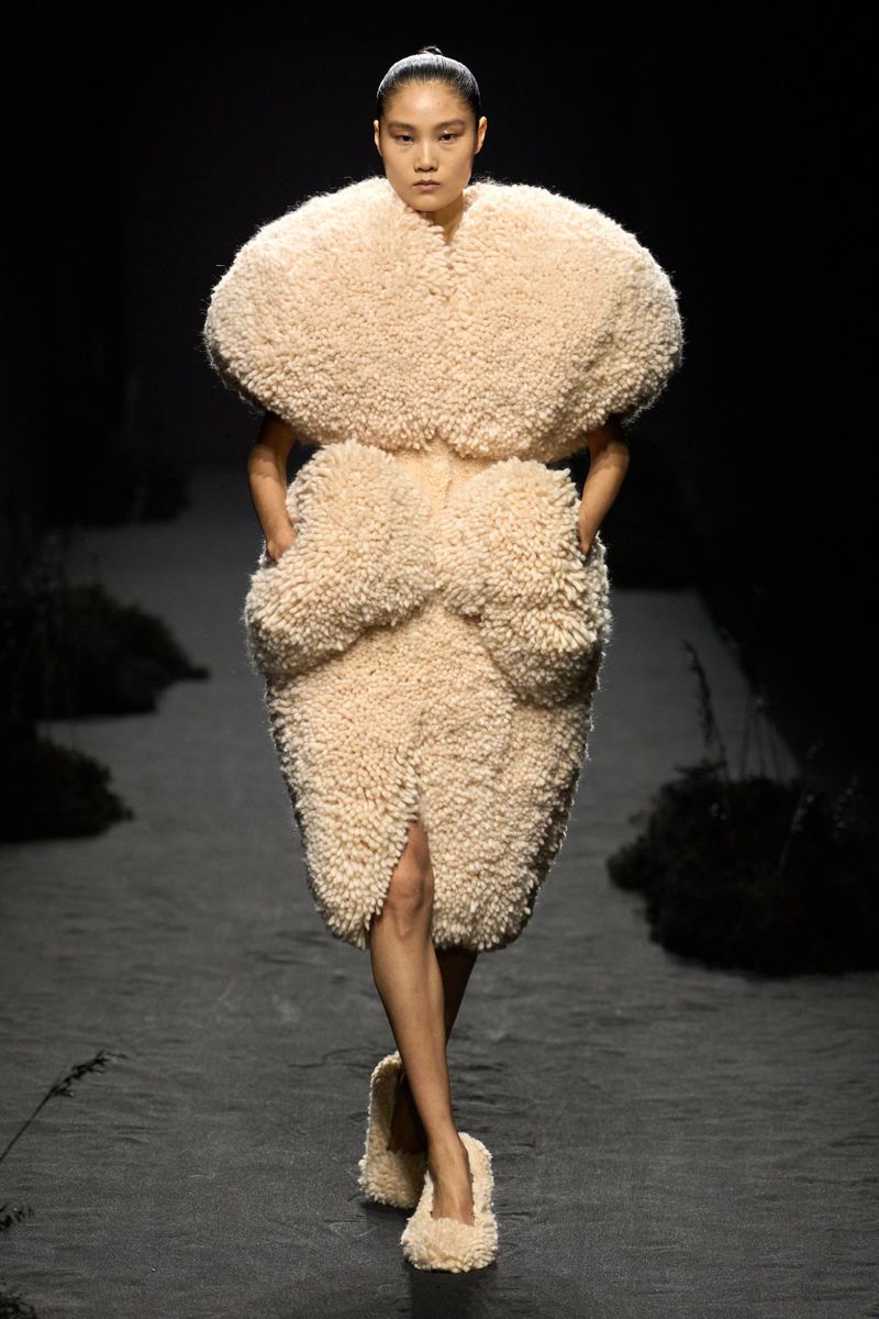 Ashi Studio Haute Couture Fall 2024 Show (Ashi Studio)
