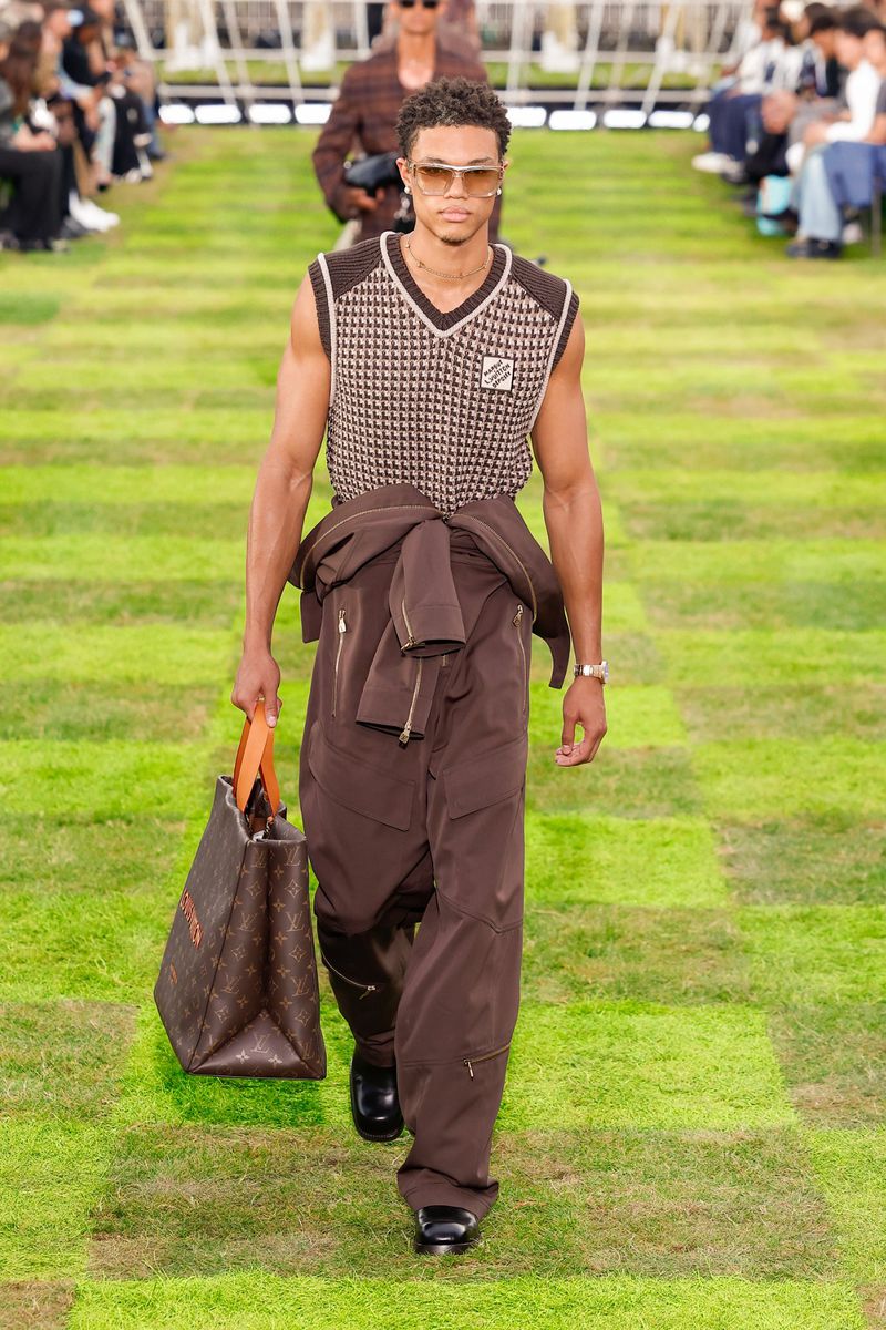Louis Vuitton S/S 25 Men's Show (Louis Vuitton)