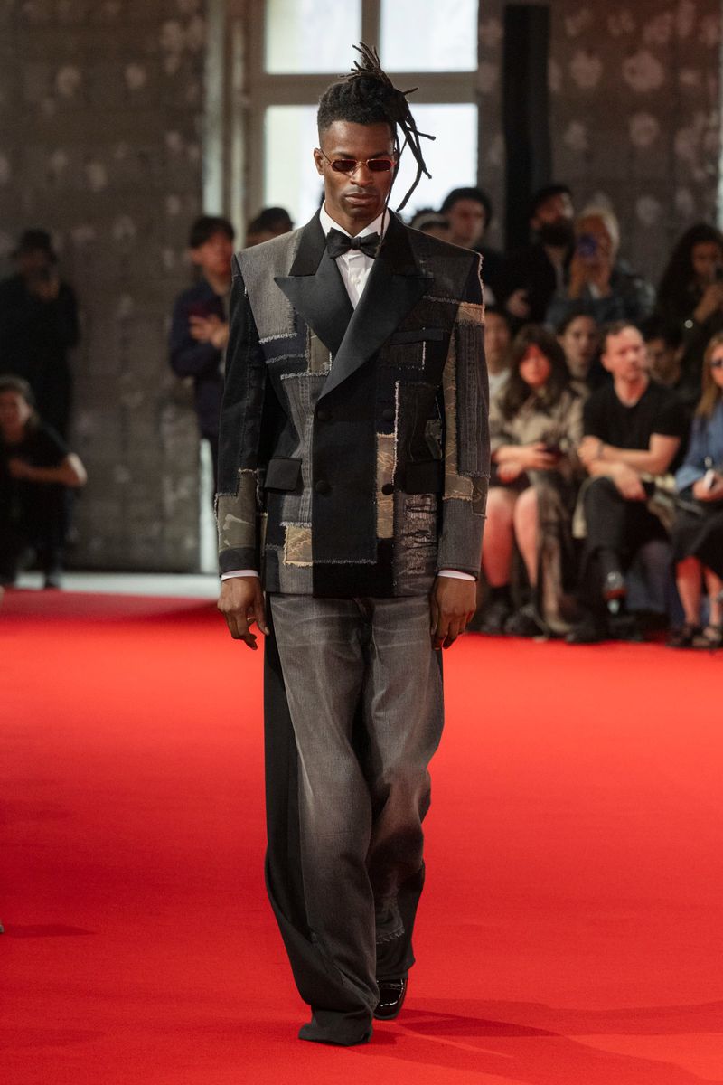 Junya Watanabe S/S 25 Men's Show (Junya Watanabe)